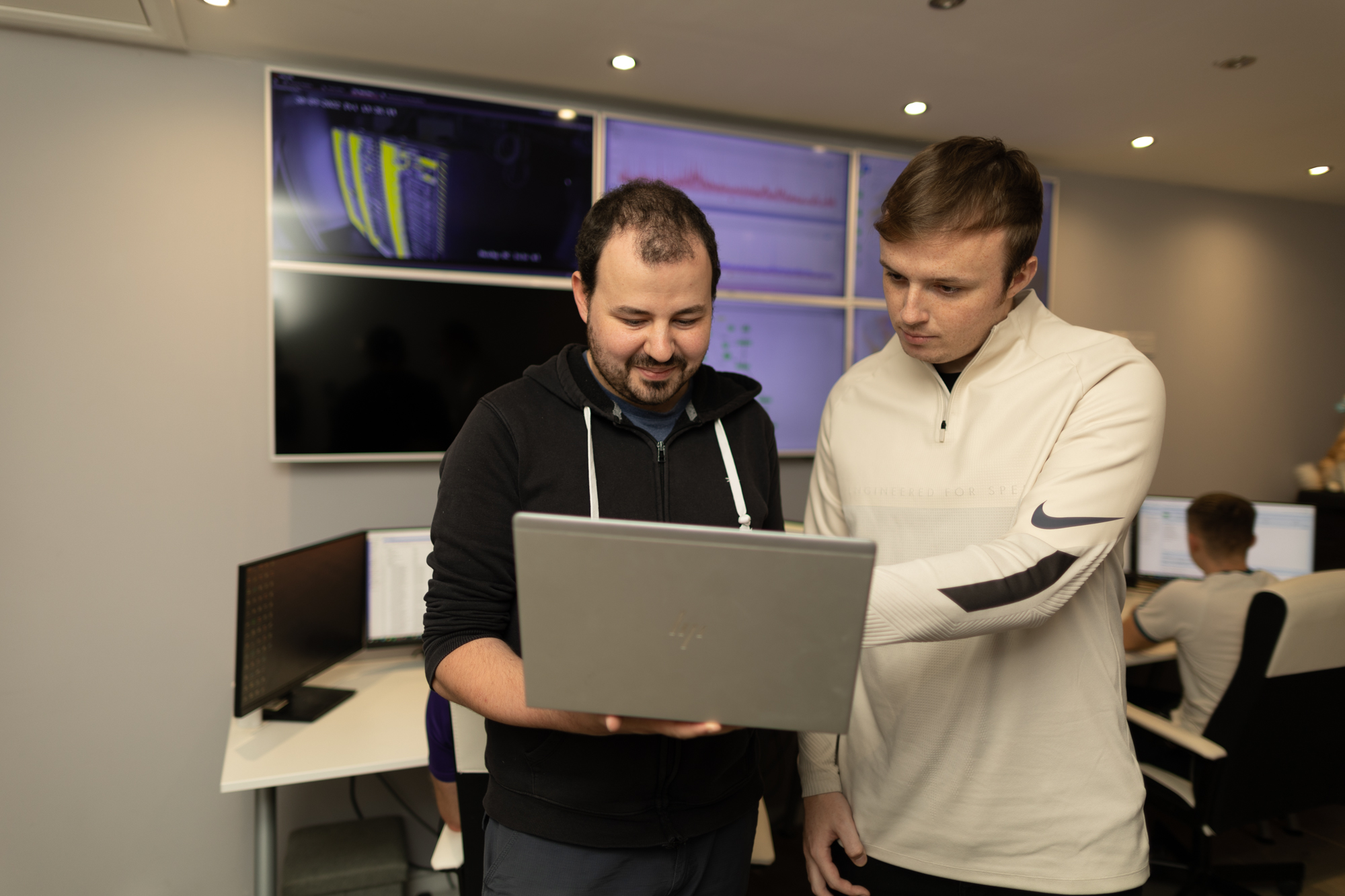 What are the Differences between Shared and Private Web Hosting ...